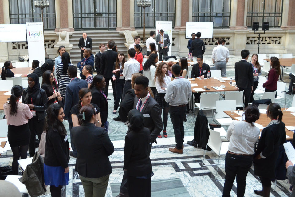 How to write a Civil Service CV (With Examples And Template)